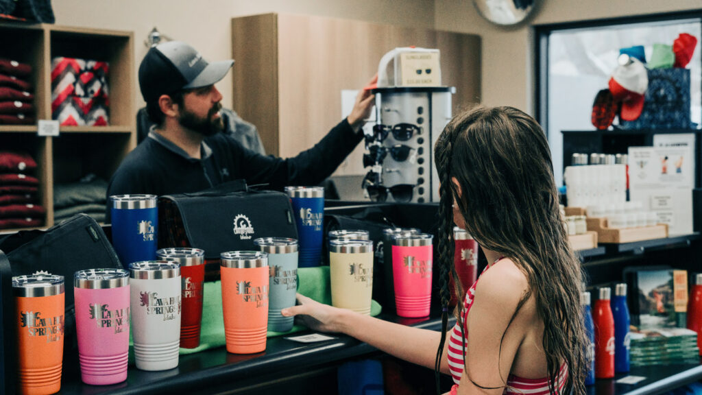 lava-hot-springs-gift-shop-cups-slidehow - Lava Hot Springs